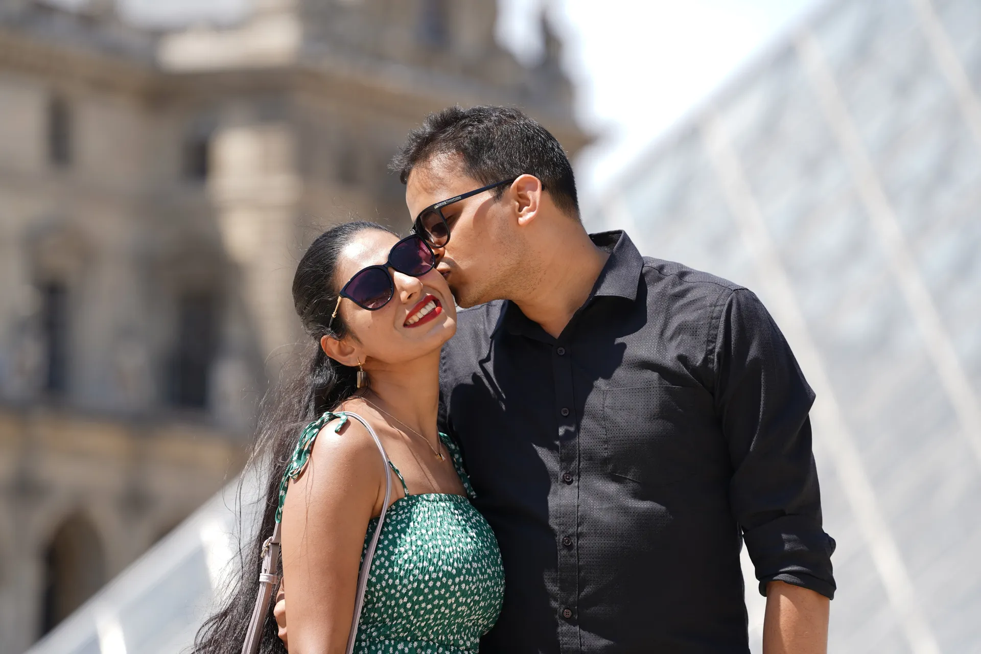 Paris: Professional photoshoot at the Louvre Museum