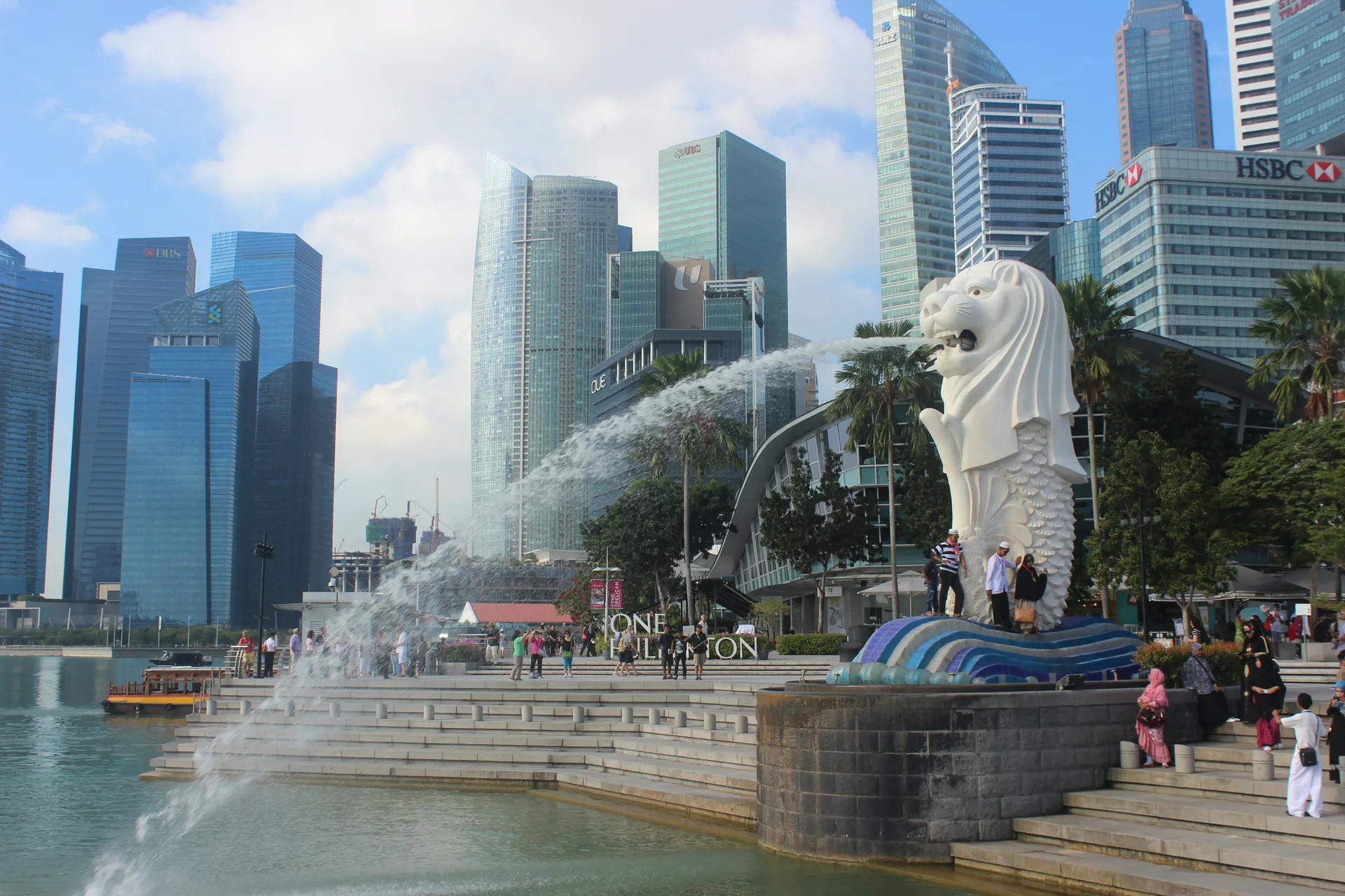 Singapore: Professional photoshoot at Merlion Park