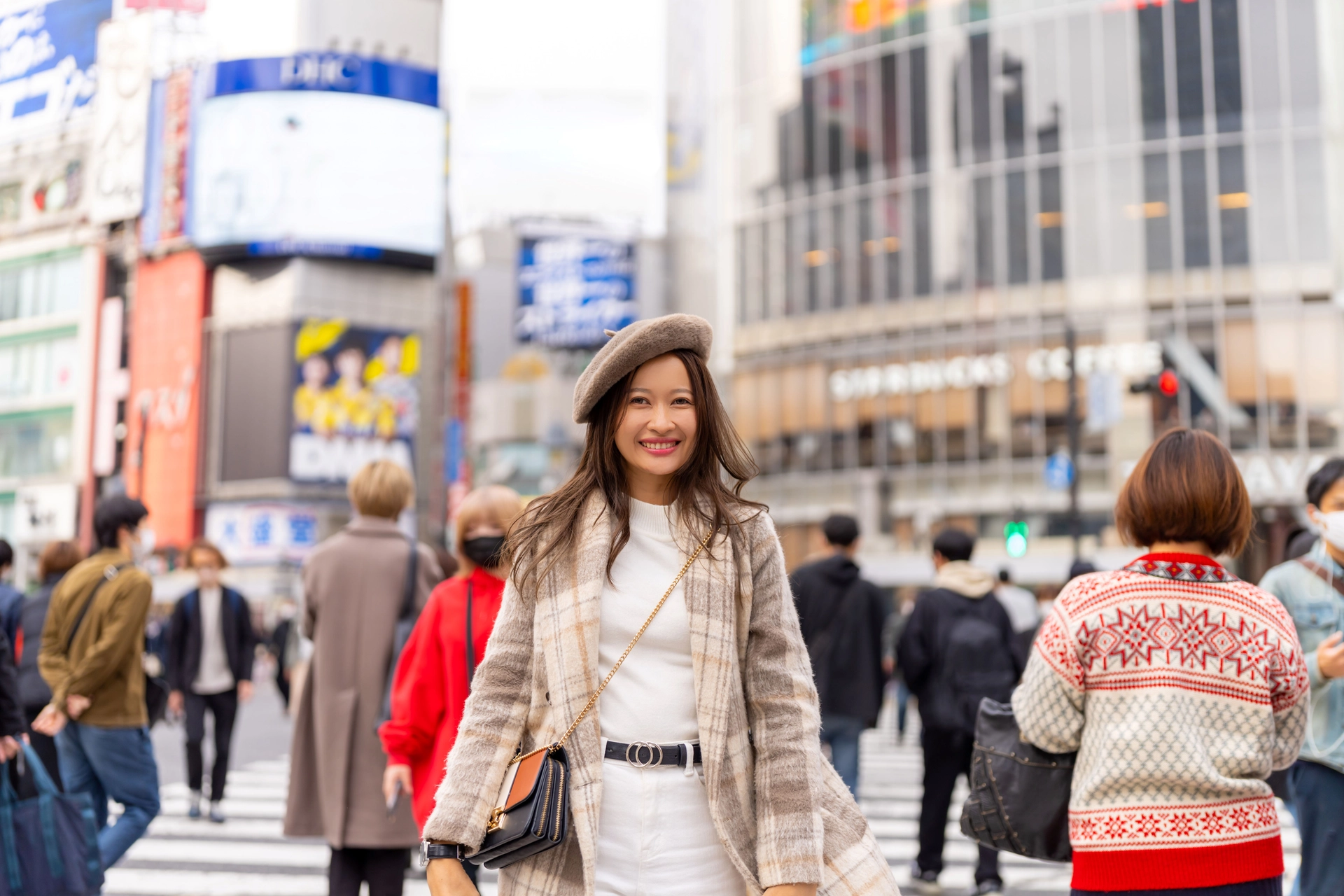 Tokyo: Professional photoshoot at Shibuya Crossing
