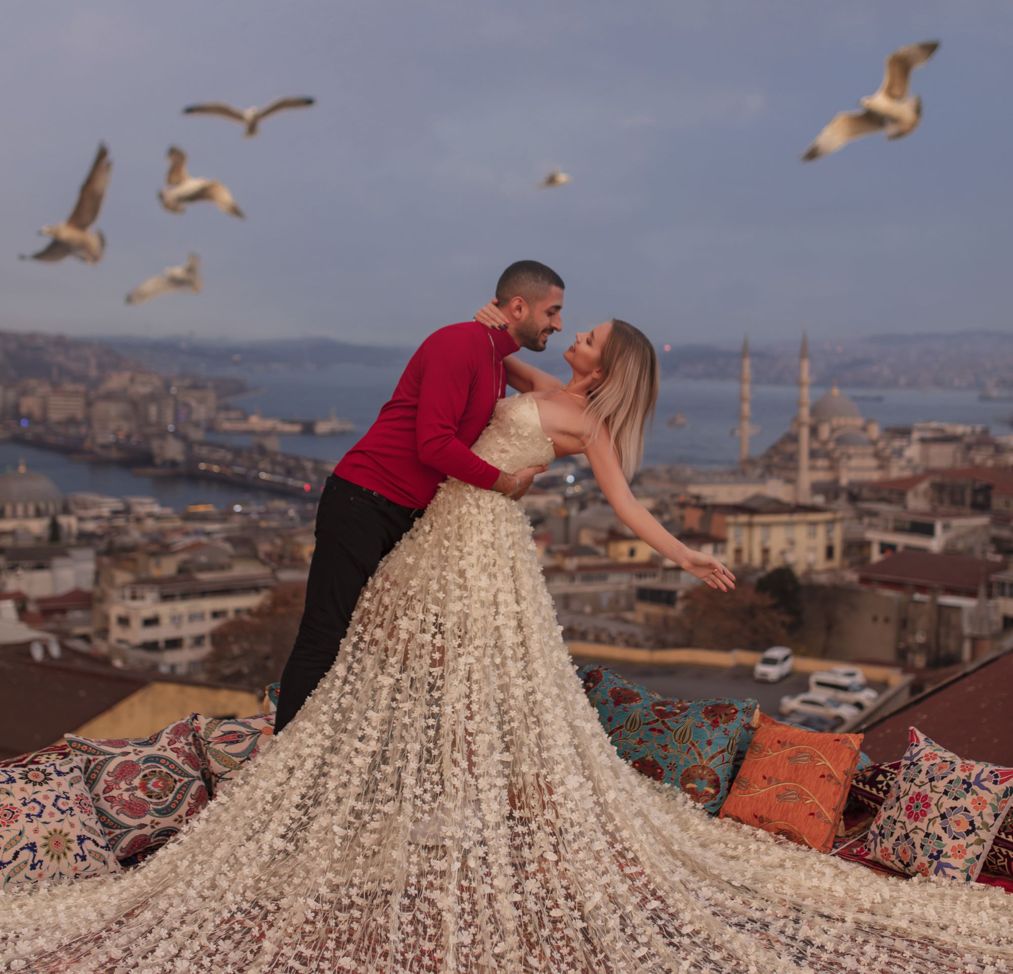 Istanbul: Private rooftop photoshoot